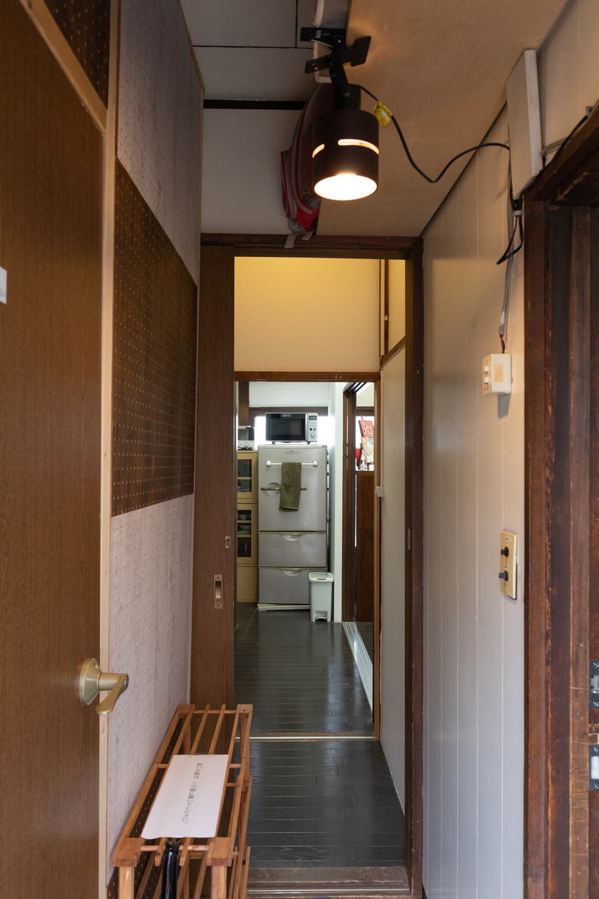 世田谷の古民家2階‼️広々ゆったりなごめる18畳❣️アンティークなしつらいでお迎えします(^^)の写真5