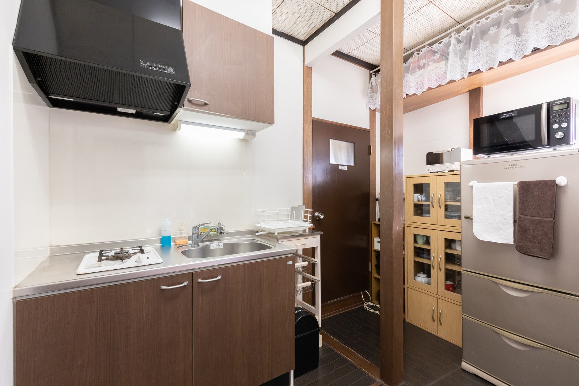 世田谷の古民家2階‼️広々ゆったりなごめる18畳❣️アンティークなしつらいでお迎えします(^^)の写真14