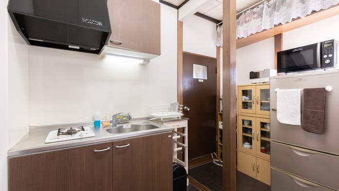 世田谷の古民家2階‼️広々ゆったりなごめる18畳❣️アンティークなしつらいでお迎えします(^^)の写真14