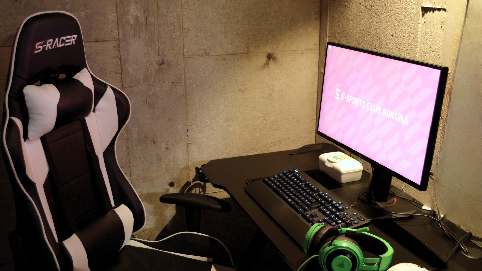 【小倉駅徒歩4分😍】ごろごろ映画📽️Netflix🌟大迫力プロジェクター😲推し活💖大音量スピーカー🔊の写真3