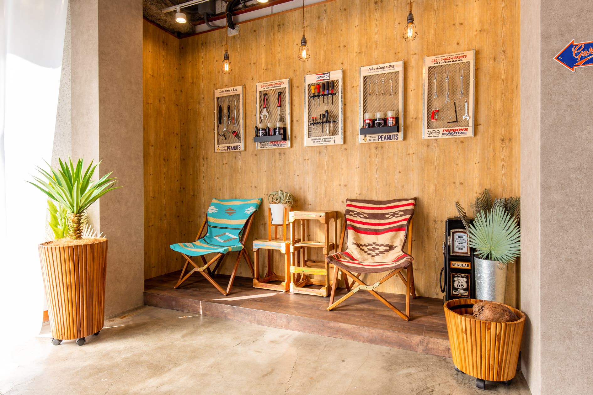 【ブルーハワイ】車、バイク、自転車が搬入可能なガレージ風スタジオ。撮影会・パーティ！ごみ処理無料の写真4