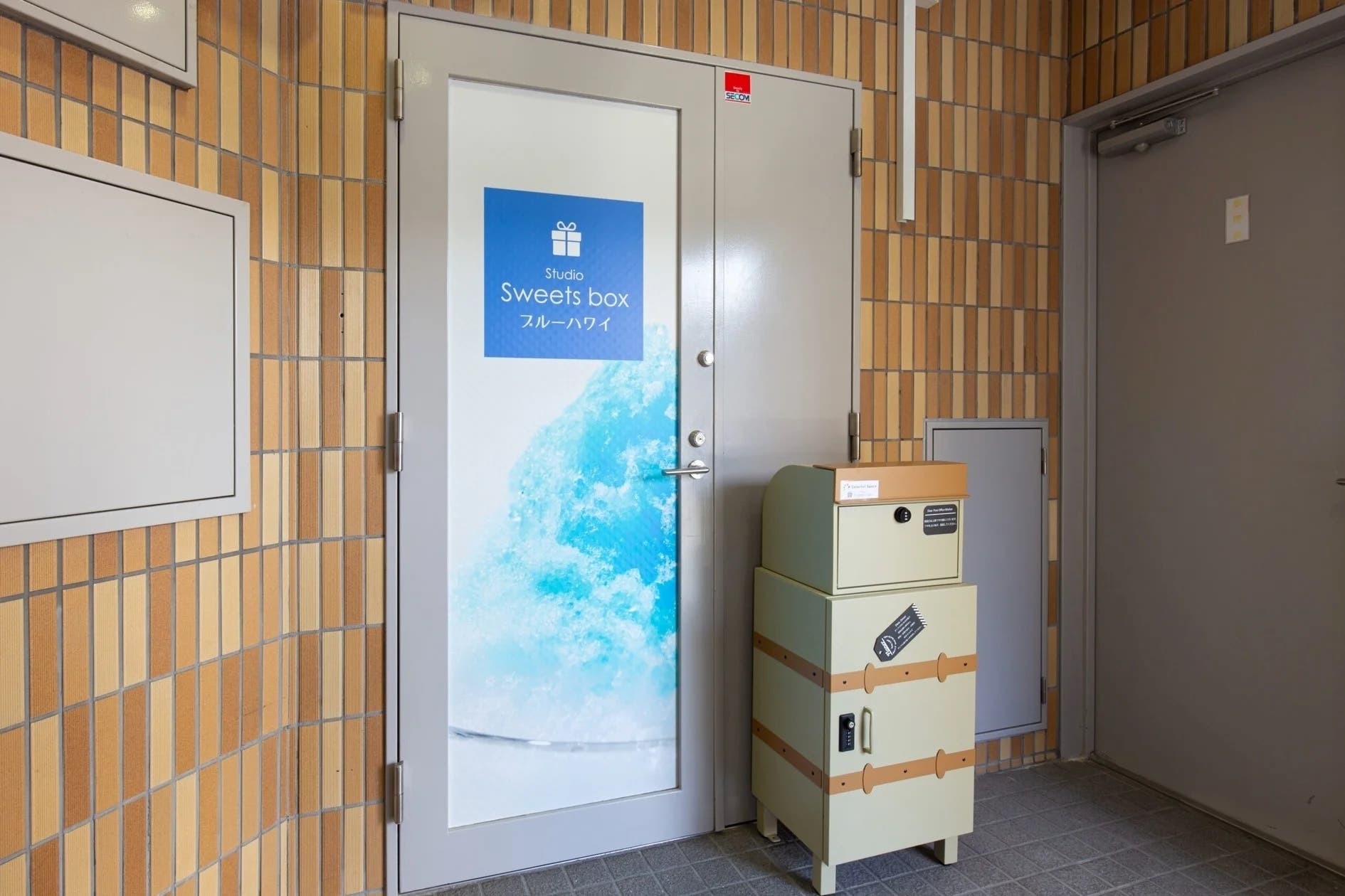 【ブルーハワイ】車、バイク、自転車が搬入可能なガレージ風スタジオ。撮影会・パーティ！ごみ処理無料の写真30