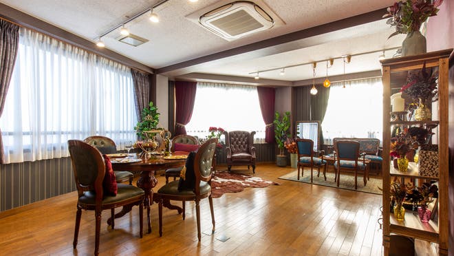 【ガトーショコラ】英国風アンティークスタジオで撮影会・女子会・パーティ!ごみ処理無料。24時間OKの写真14