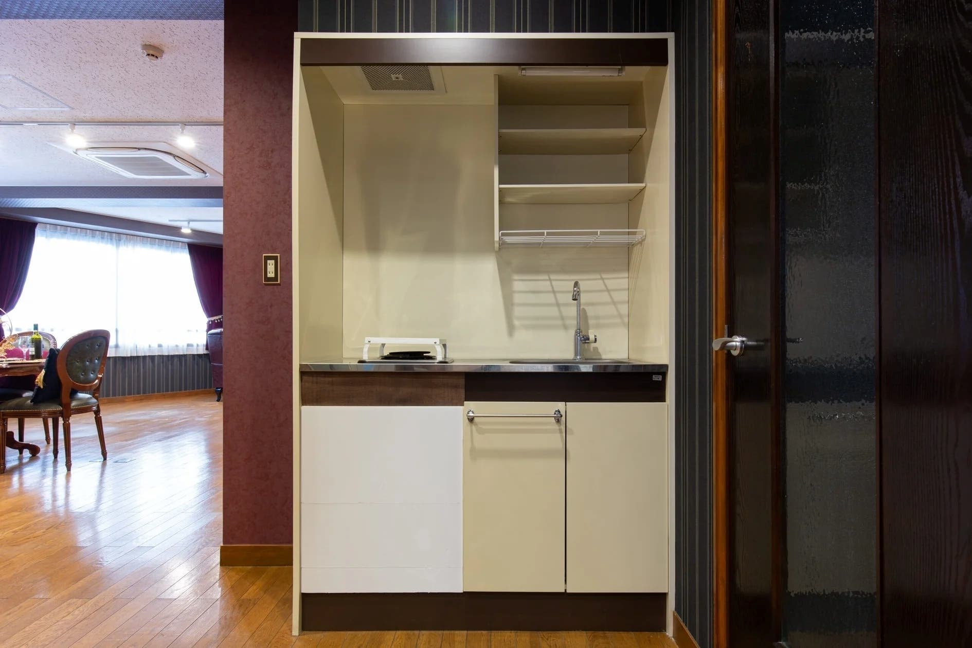 【ガトーショコラ】英国風アンティークスタジオで撮影会・女子会・パーティ！ごみ処理無料。24時間OKの写真21