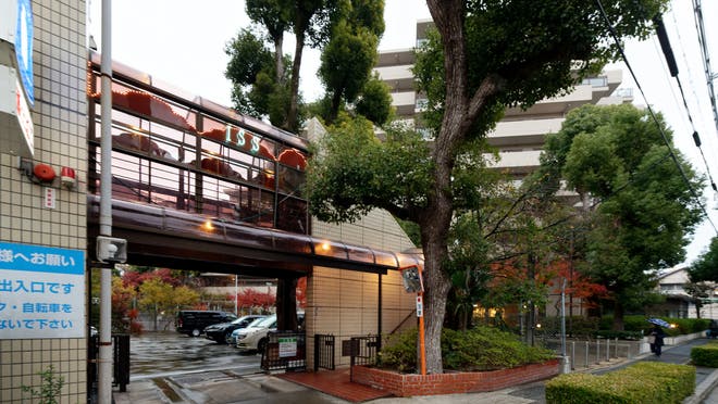 ソファのある落ち着いた室内で会議📝やテレビ📺を見ながらママ友会など👩👩👧👧🍹の写真3