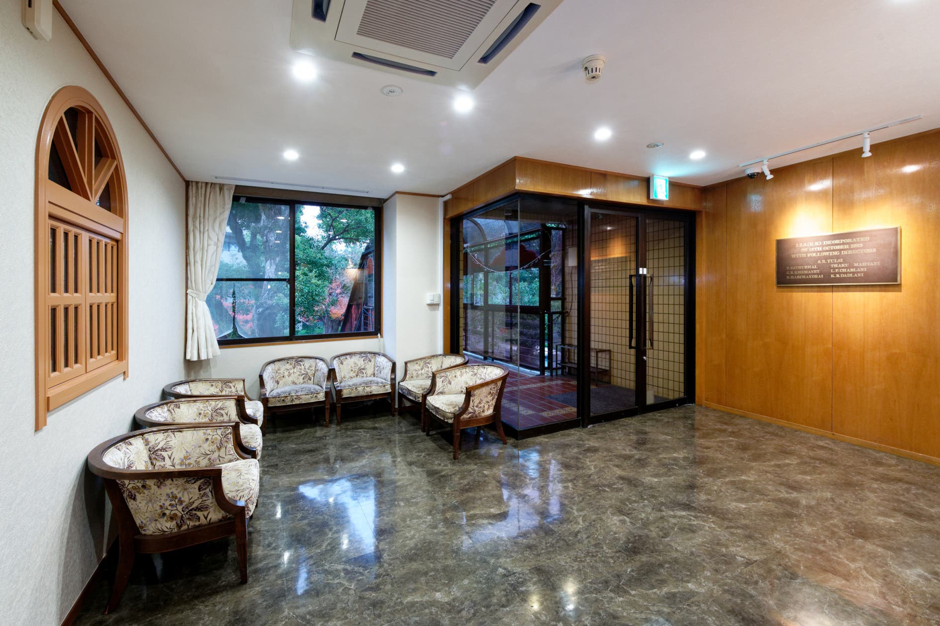 スクリーン有り🎥学習スペース📓やポップアップ🛍に最適◎の写真6