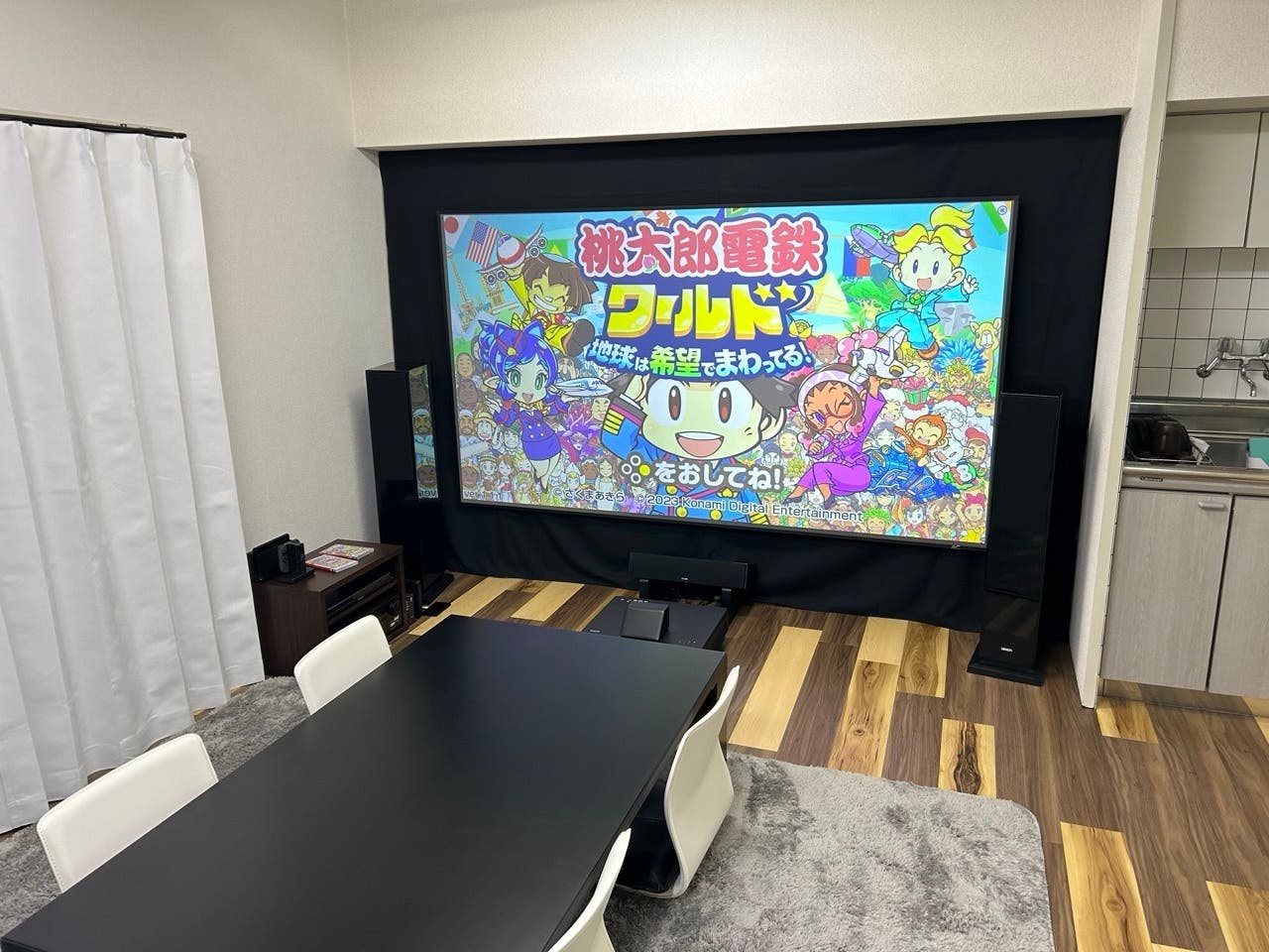 【ホームシアター博多】異次元の音響効果と超大画面で、最高の環境を貸切🎥【4K×100インチ】の写真4