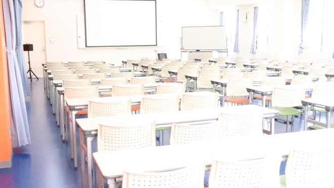 【壺川駅徒歩5分】定員99+α名!プロジェクター含む備品・高速Wi-Fi無料!旭町801会議室の写真7