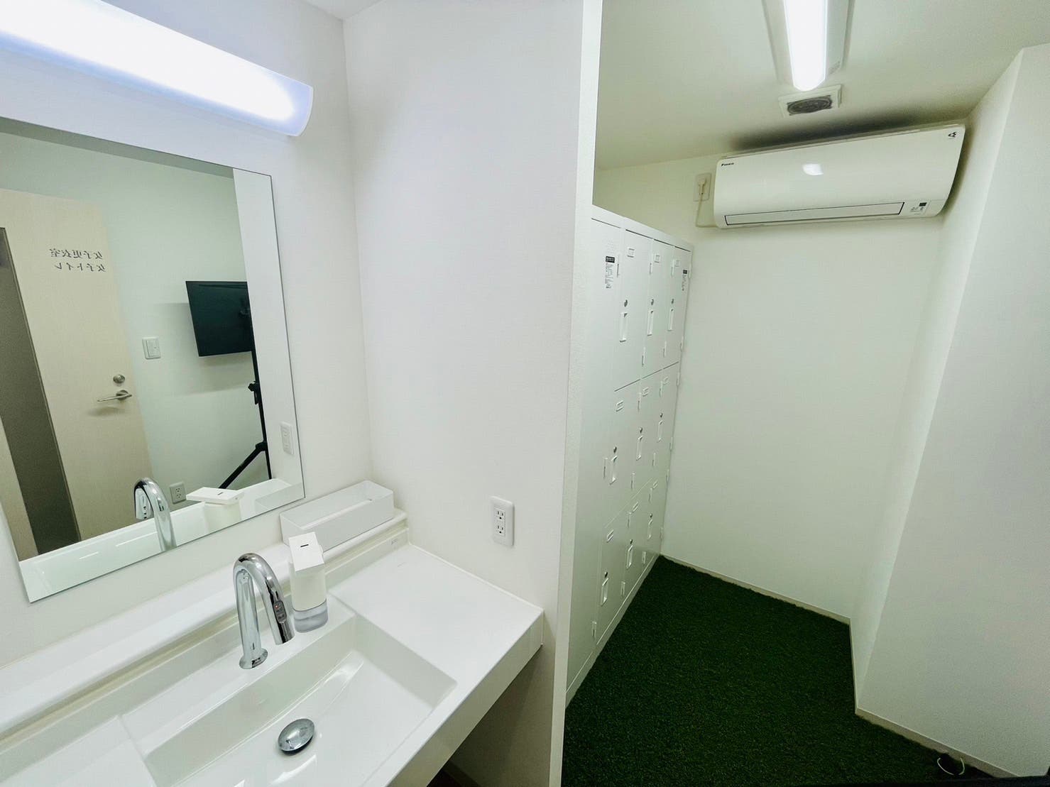 【個人・チーム練習・マンツーマンレッスン・運動教室利用に最適】調布IC隣・西調布駅から徒歩10分・完全貸切・撮影利用可・駐車場有の写真12