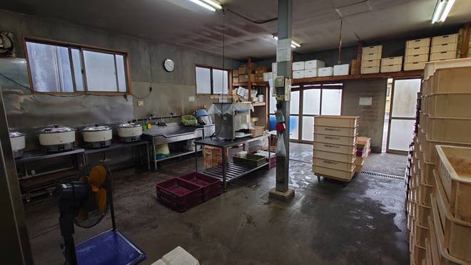 東京から1時間。そのまま使える現役の弁当工場の写真4