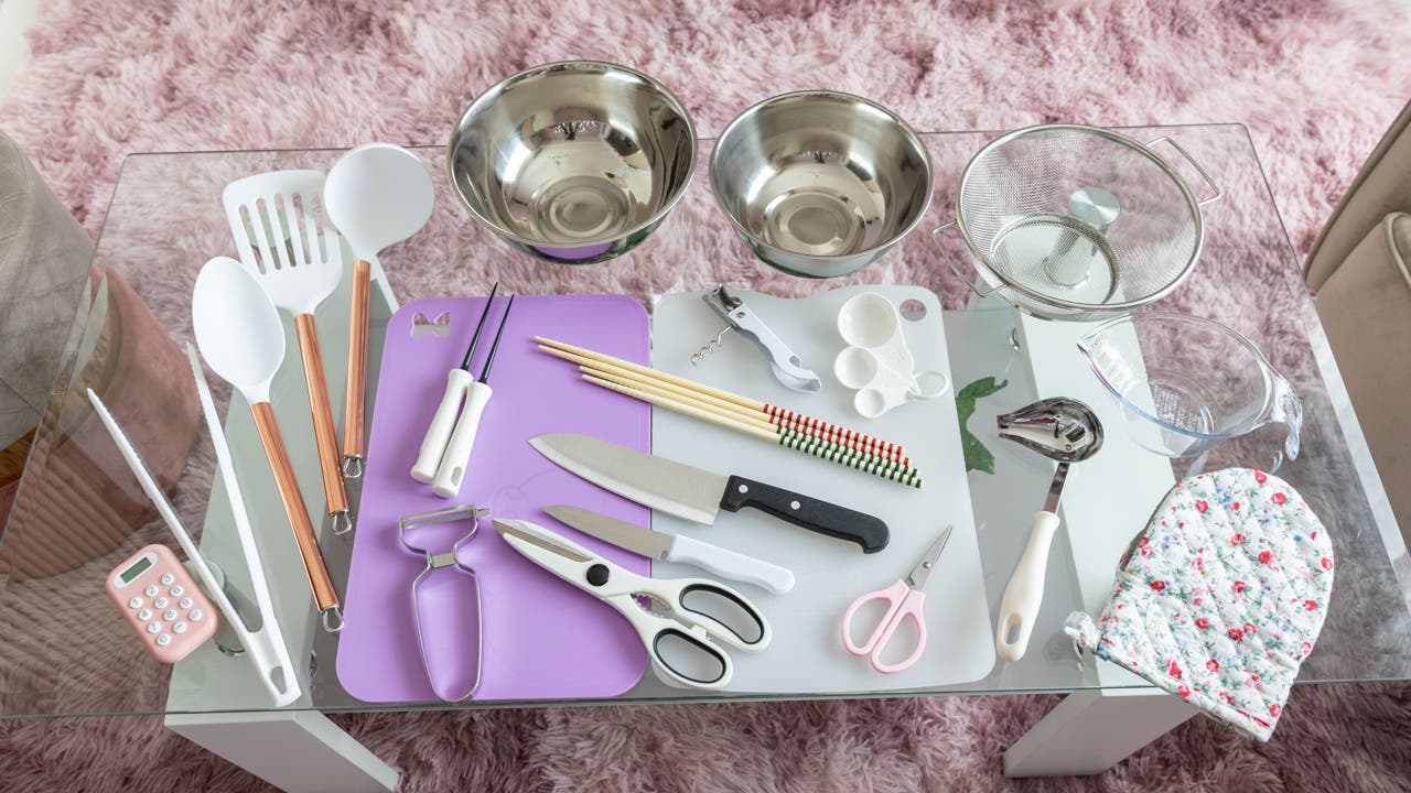 めちゃカワ✨Francfrancインテリア👑シャンデリア✨30色ネオンカラー✨女子会🍷おうちデート🎵自然光📸推し活✨駅近1分の写真22