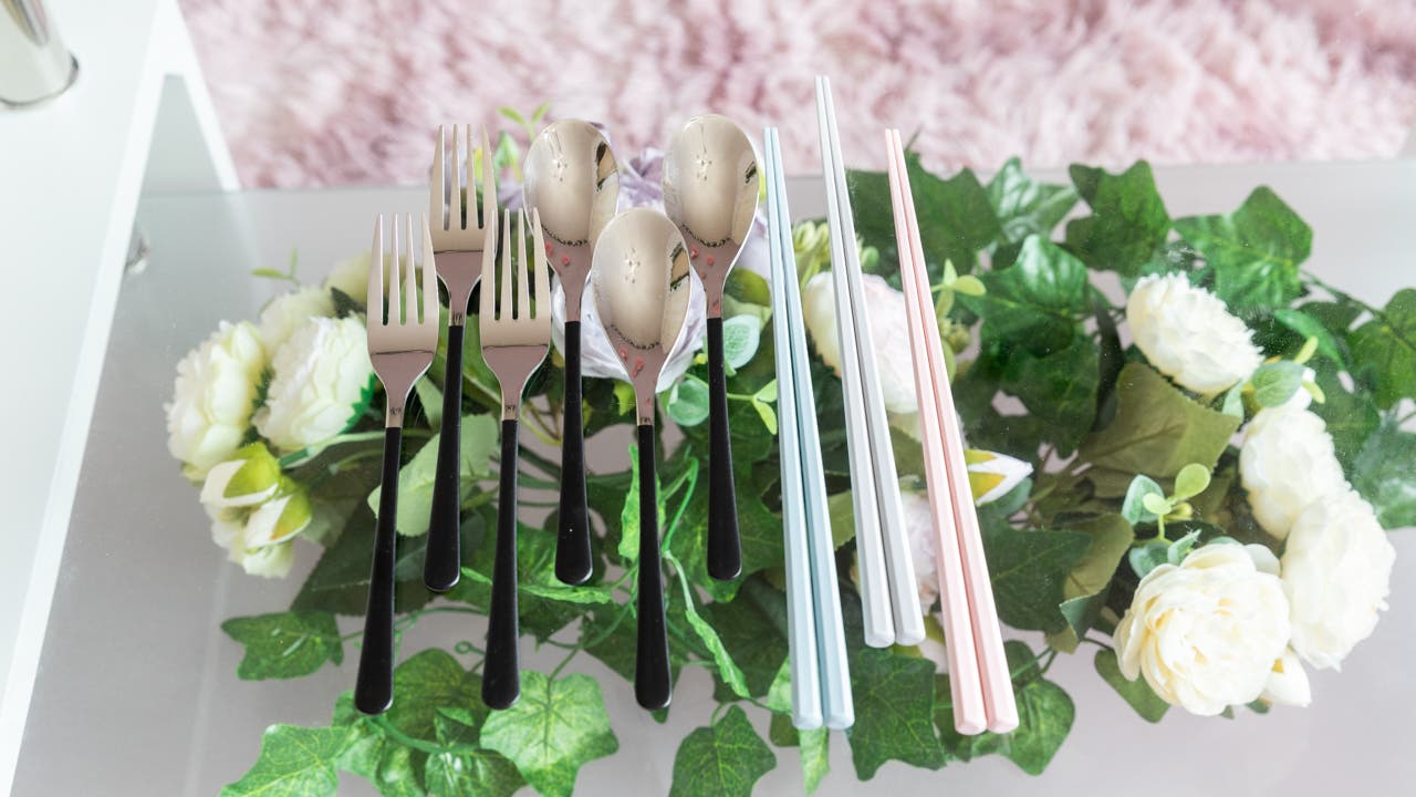 めちゃカワ✨Francfrancインテリア👑シャンデリア✨30色ネオンカラー✨女子会🍷おうちデート🎵自然光📸推し活✨駅近1分の写真23