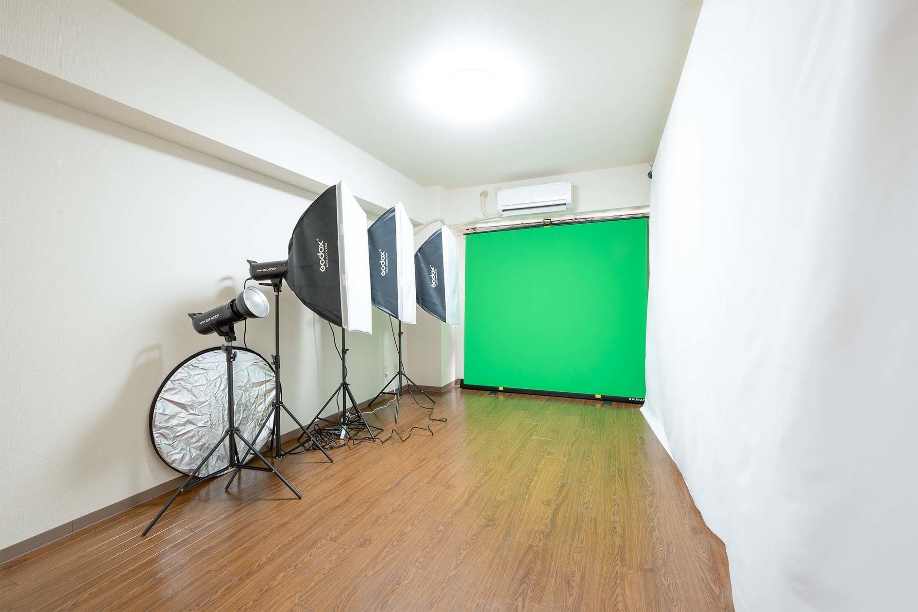 ハロースタジオ新宿御苑【格安】撮影機材・設備が全て無料スタジオの写真4