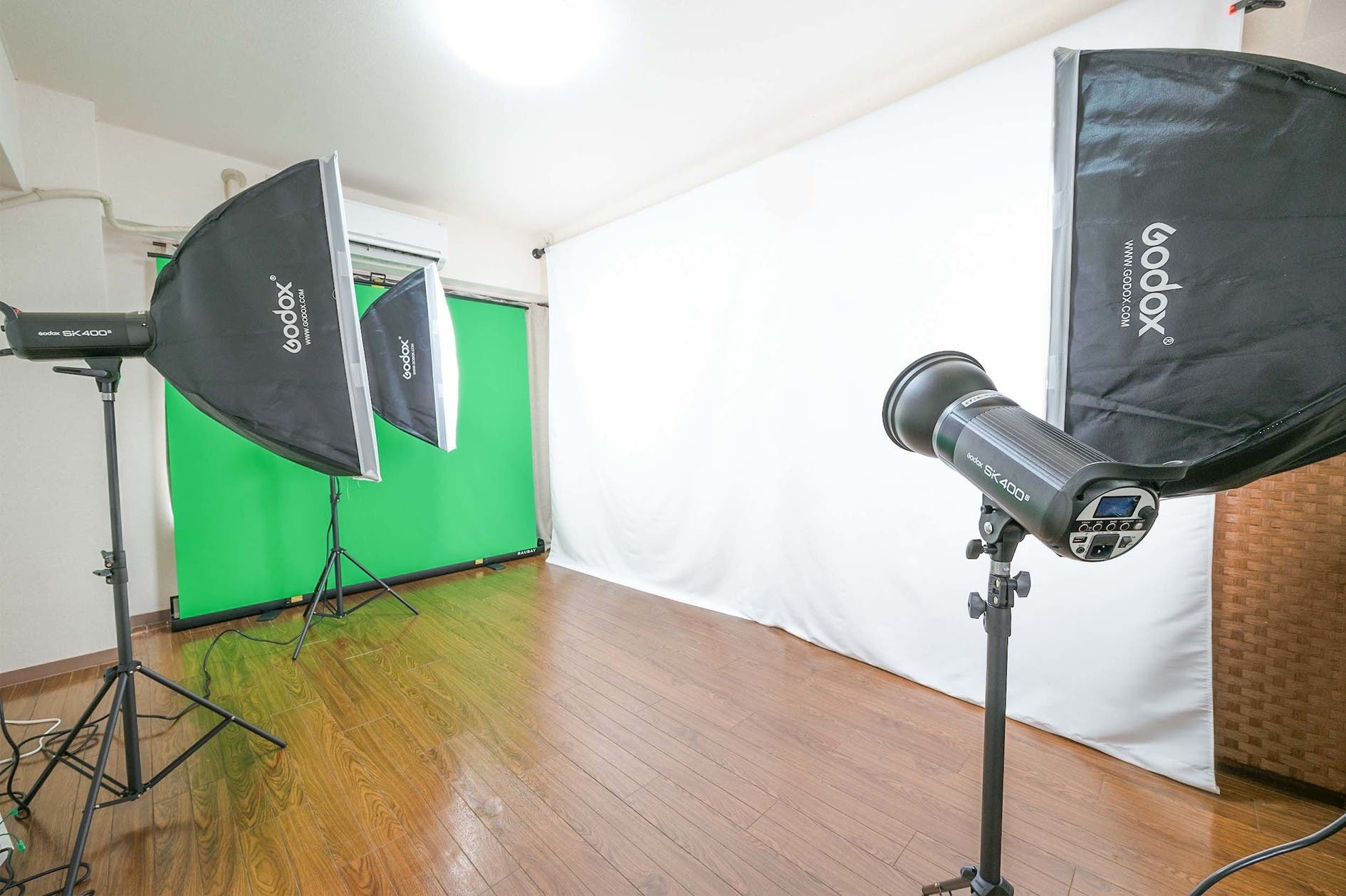 ハロースタジオ新宿御苑【格安】撮影機材・設備が全て無料スタジオの写真1