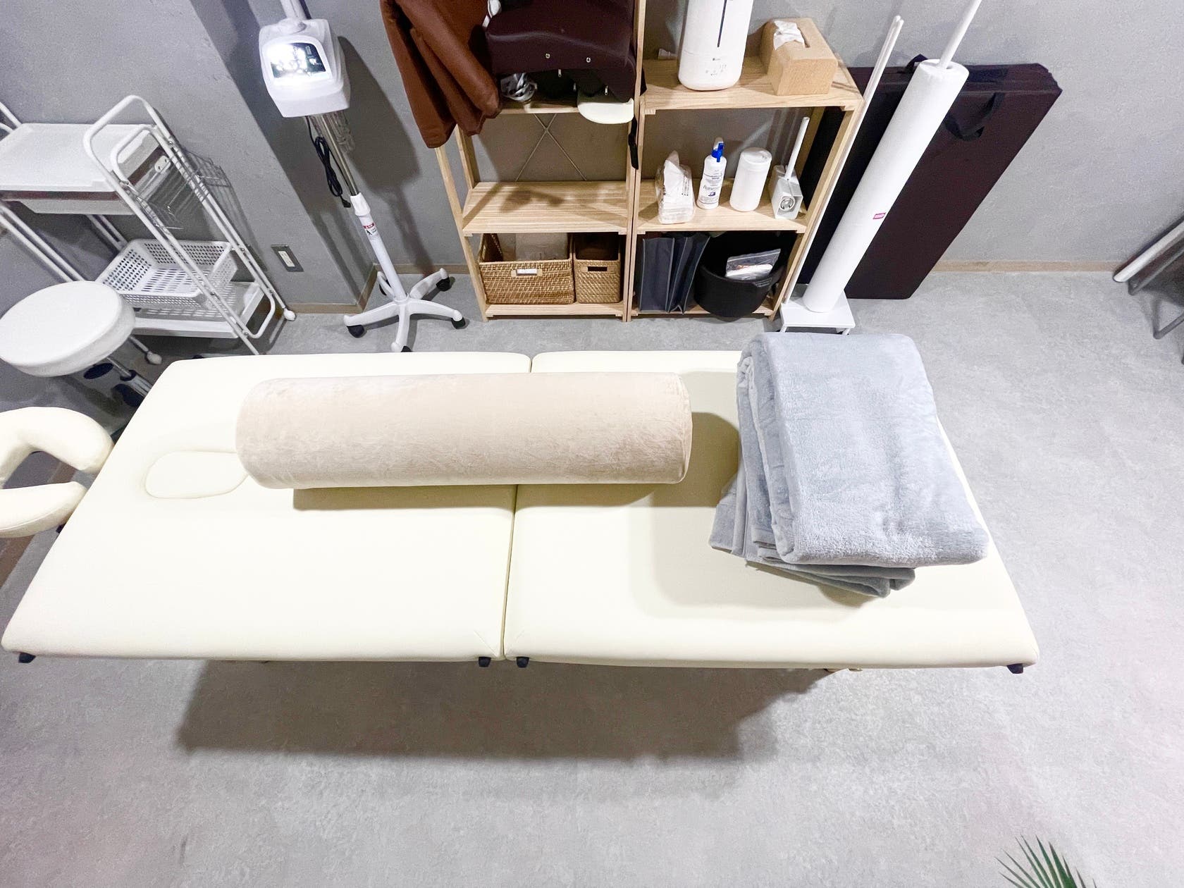 【新宿西口駅10秒】新宿駅2分の超駅近🚶｜地域最安｜清潔感のある内装｜高性能備品多数｜毎日清掃🧹｜🌱レンタルサロンの写真12