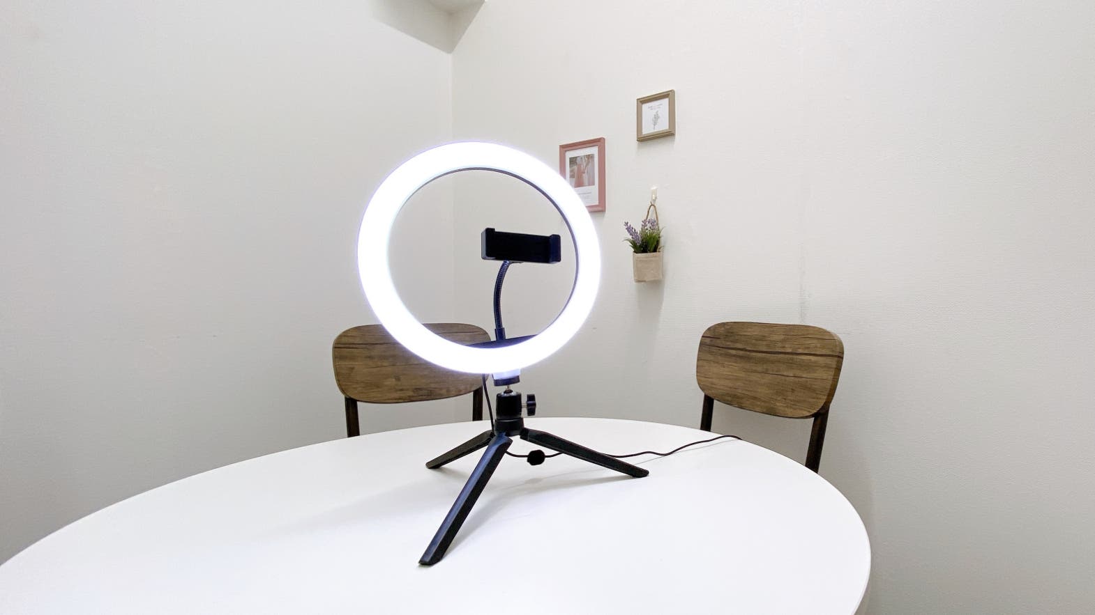 LEDリングライトの画像1