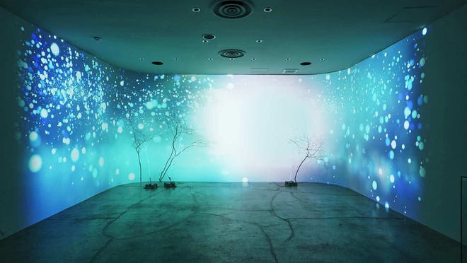 壁一面にプロジェクターが映せるスタジオ・音出しOK!MV撮影・PV撮影にピッタリな空間ですの写真12