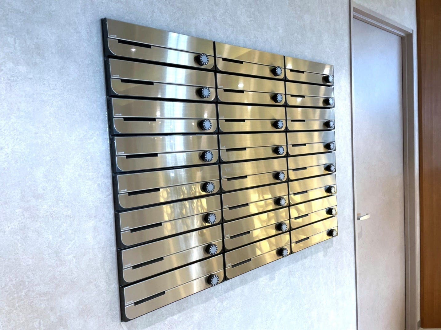 【MEGAドン・キホーテ豊見城6F】1時間1,100円！4名会議室｜無料駐車場・フリードリンク付◎の写真6