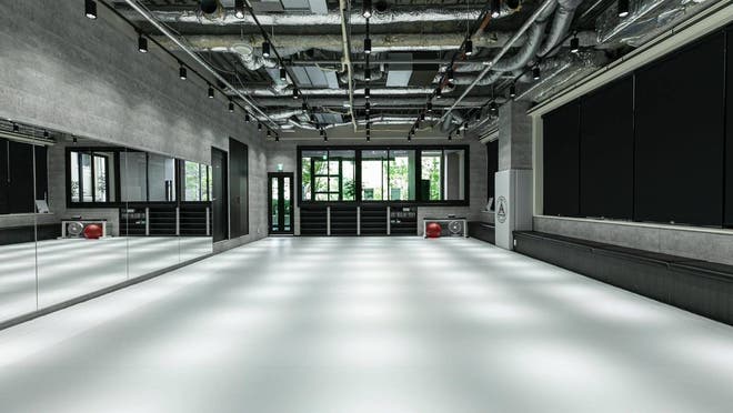【渋谷駅 徒歩5分】70㎡以上マットスタジオ🤸大型鏡🪞ロケ、スタジオ撮影🎥ダンス・ヨガ・ピラティス・柔術・武術🧘幼児教室の写真1