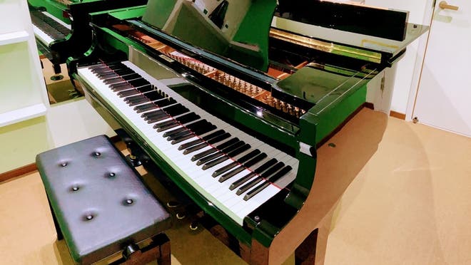 (月木昼間のみ割安プラン)ピアノ、楽器の練習◎レッスン◎ グランドピアノ ヤマハC3の写真1