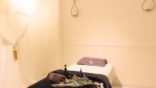 恵比寿プライベートサロン🧖🏻♀️清潔感あふれる高級個室の施術スペース✨【恵比寿駅 西口徒歩2分】の写真2