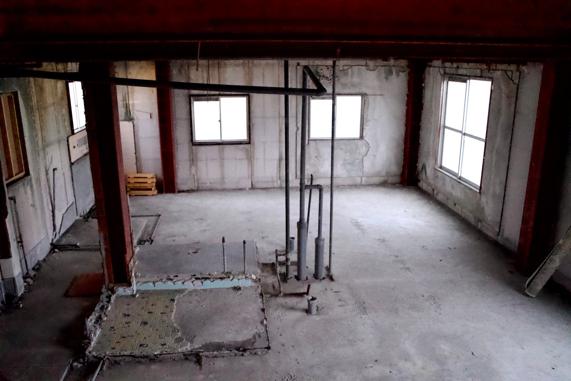 新たな可能性を与える廃墟スタジオ。🟩緑と大きな看板があるカーコーティング店が目印！の写真7