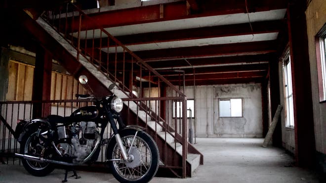 新たな可能性を与える廃墟スタジオ。🟩緑と大きな看板があるカーコーティング店が目印!の写真8