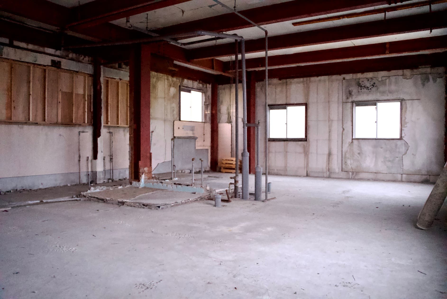 新たな可能性を与える廃墟スタジオ。🟩緑と大きな看板があるカーコーティング店が目印！の写真4