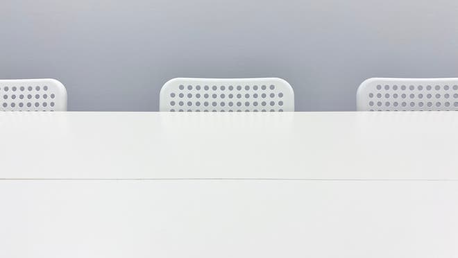 【新横浜駅から徒歩3分・少人数利用可】無料備品充実🌟無線Wi-Fi/ホワイトボード/延長コード/新横浜店2階ミーティングルームの写真5