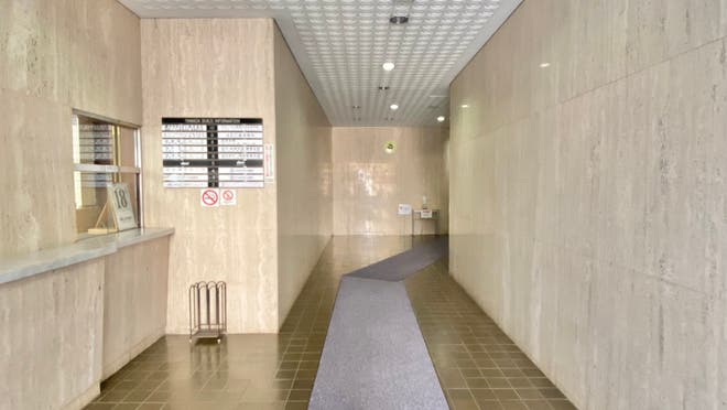 【新宿御苑前駅から徒歩3分・54名利用可🌟】■会議・研修・セミナー・ウェビナー・説明会■全室新宿御苑が見えます■3階B会議室の写真8