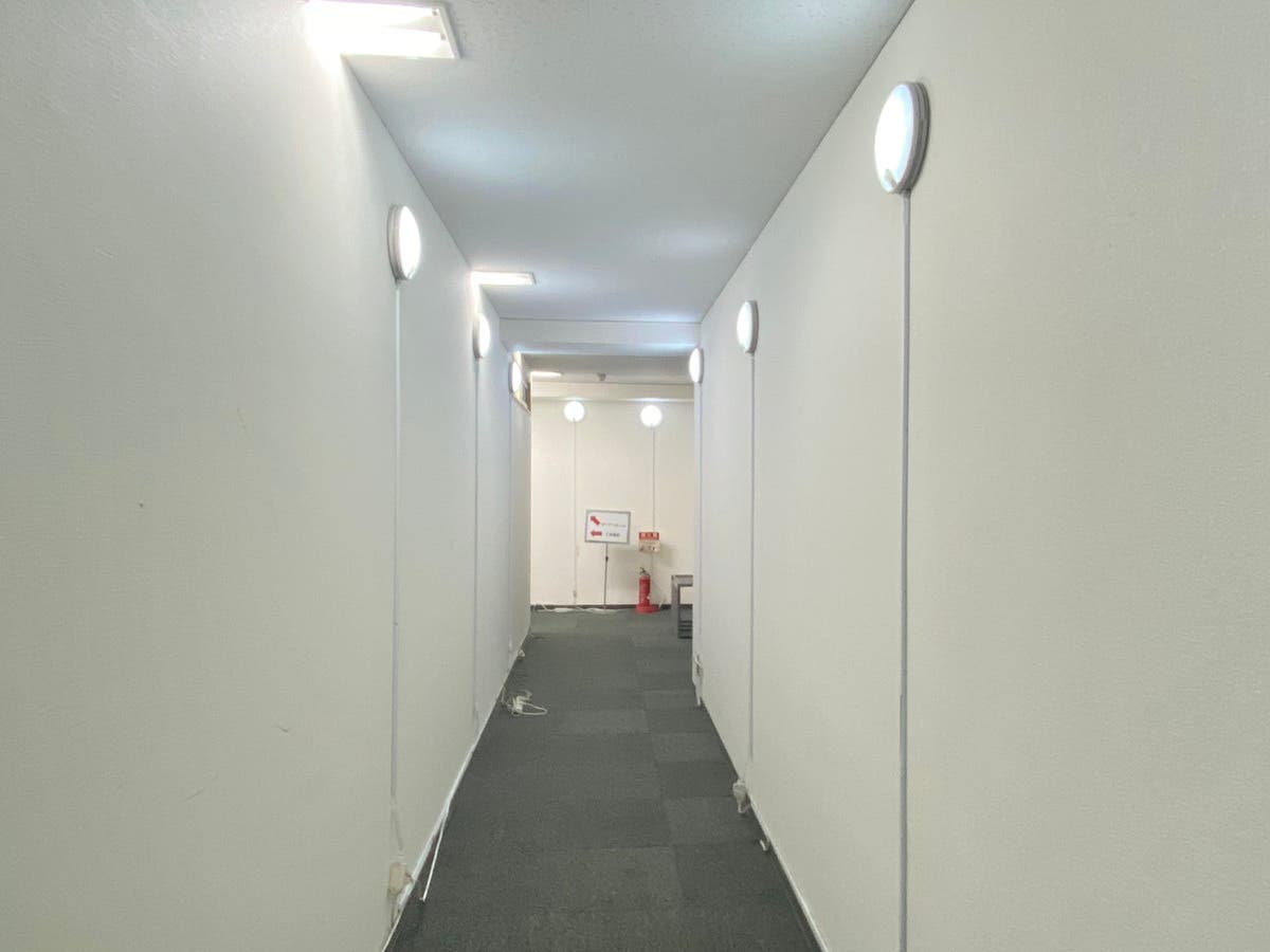 【新宿御苑前駅から徒歩3分・51名利用可🌟】■会議・研修・セミナー・ウェビナー・説明会■全室新宿御苑が見えます■3階C会議室の写真6