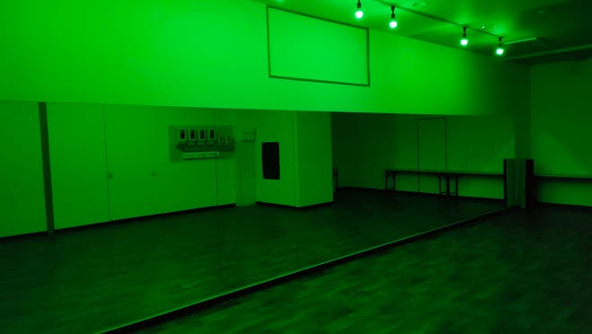 ダンス ヨガなどレッスンの開催や個人練習にも最適なスペースです。の写真7