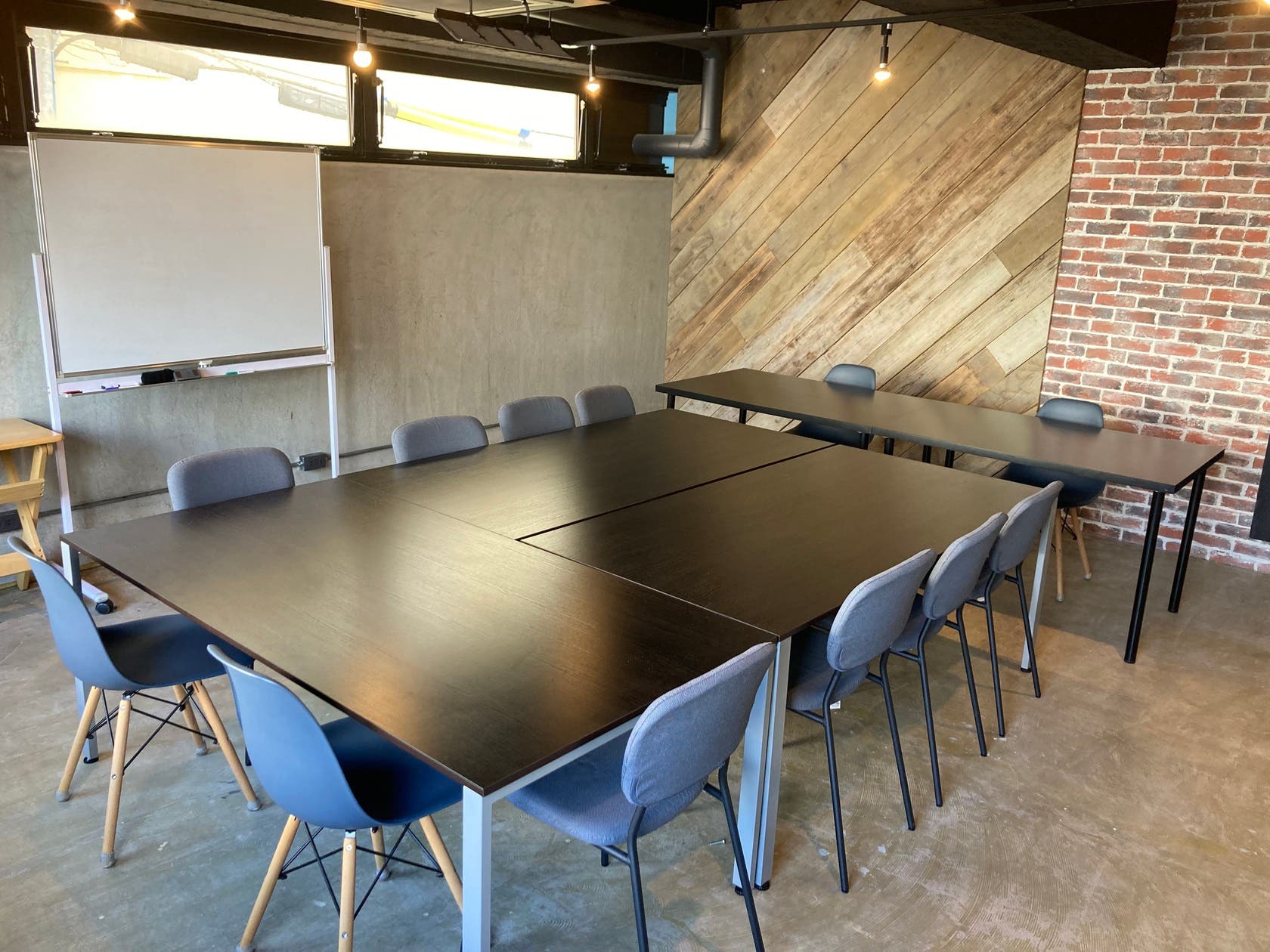 【大型イベントスペース】JR奈良駅から徒歩4分のWi-Fi完備の約100㎡30席のグリーンが多い癒しのイベント空間です。の写真5