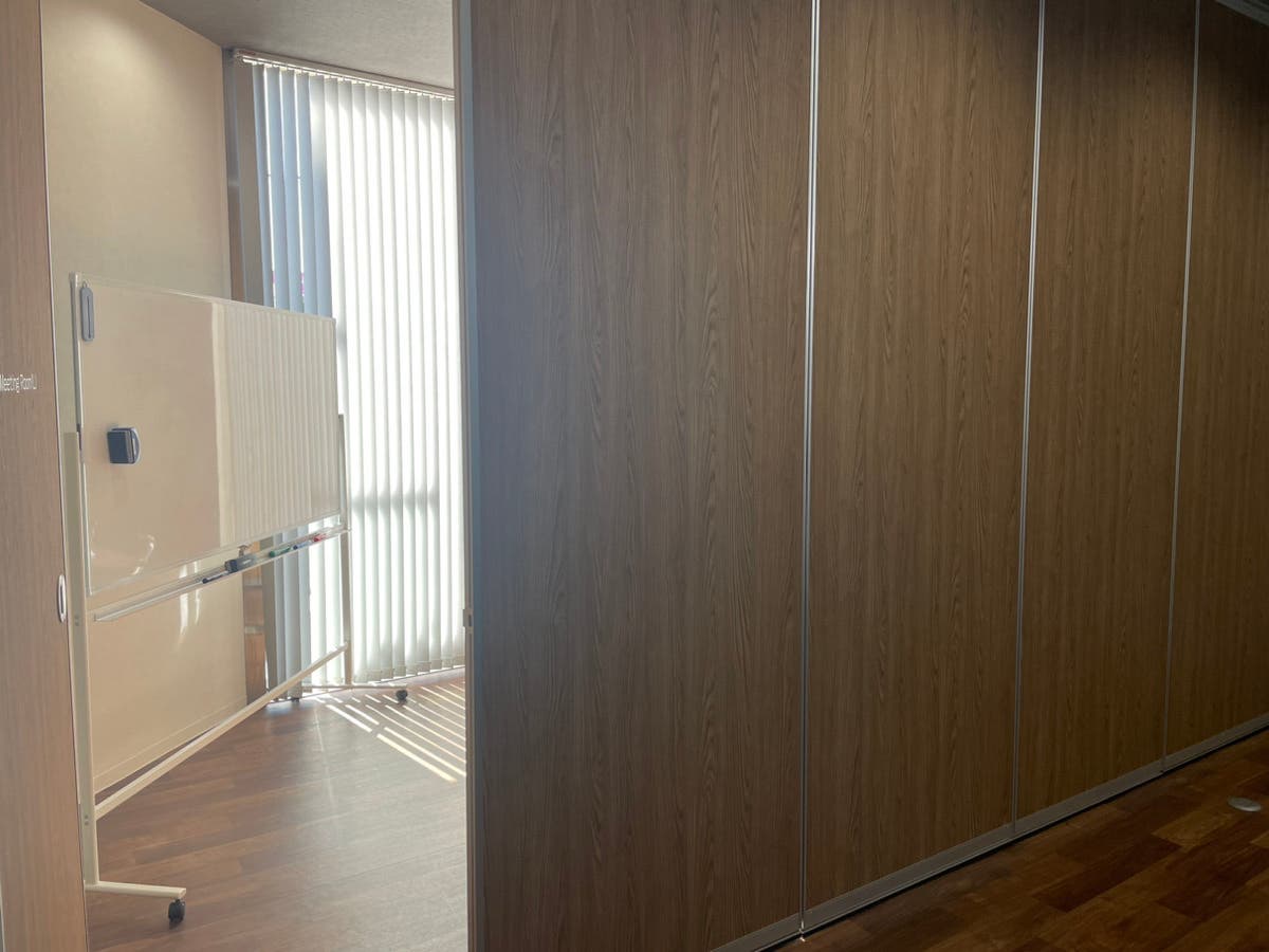 富士宮駅から徒歩1分【12名】駐車場・大画面モニター・ホワイトボード無料の写真4