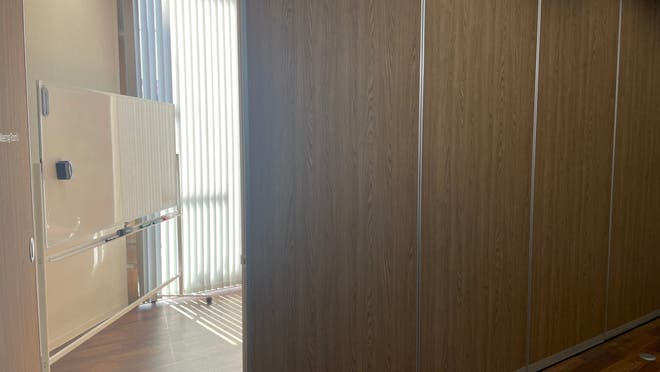 富士宮駅から徒歩1分【12名】駐車場・大画面モニター・ホワイトボード無料の写真4