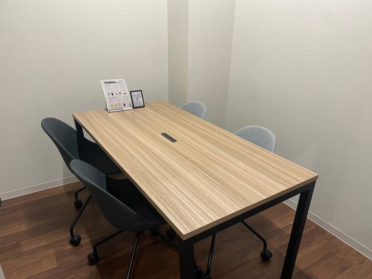 富士宮駅から徒歩1分【4名】完全個室！駐車場・Wi-Fiの写真1