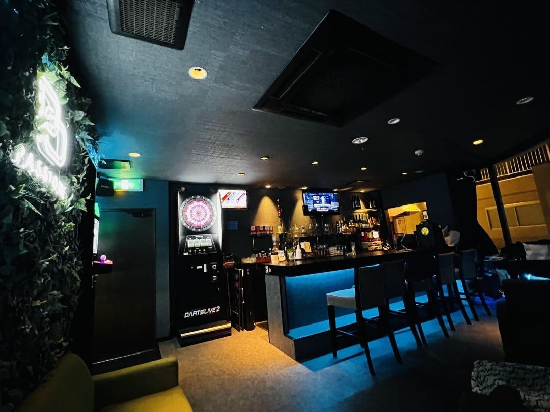 ◆神戸三宮駅から徒歩5分の開放的なバー！　ダーツ有！の写真3