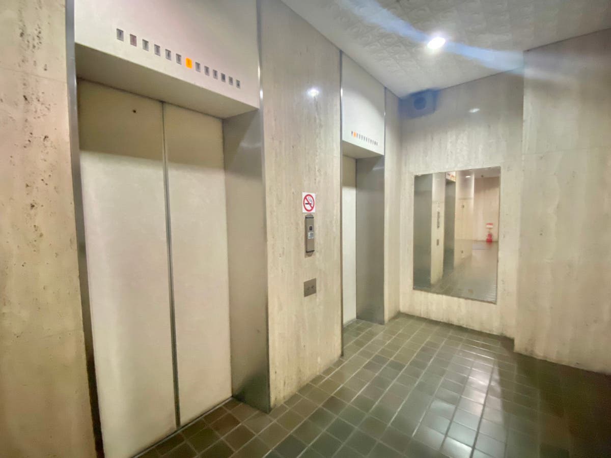 【新宿御苑前駅から徒歩3分・45名利用可🌟】■会議・研修・セミナー・ウェビナー・説明会■全室新宿御苑が見えます■4階D会議室の写真7