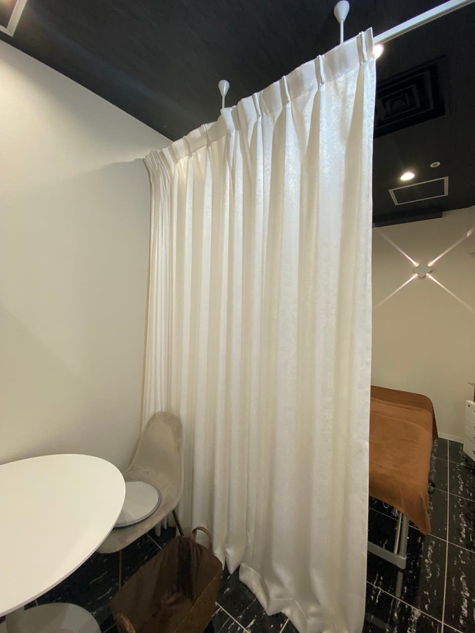 西梅田駅・北新地駅から徒歩5分◎完全個室レンタルサロン☆ネイル・エステ・マツエク・整体に！の写真5