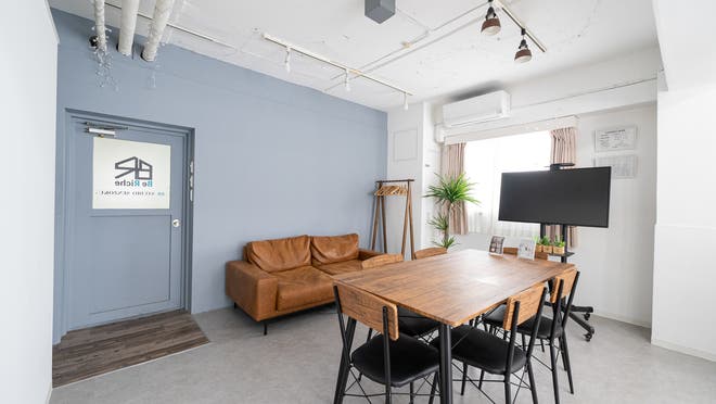 駅近!白を基調とした自然光がきれいな フォトスタジオの写真4