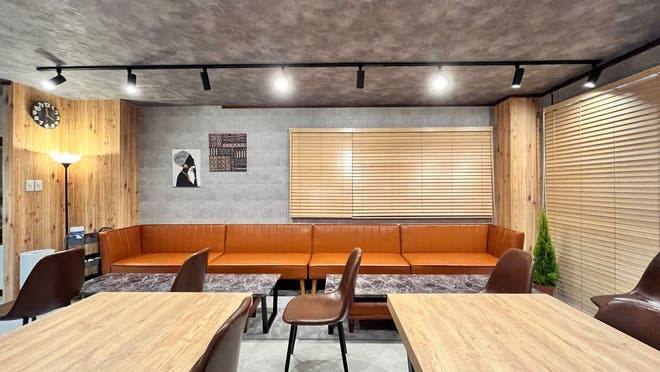 🌸期間限定プライス‼🌸丸の内駅2分🚶🏻会議・セミナー・懇親/女子会🤗84㌅スクリーン📽️光回線📶多用途スペース!の写真3