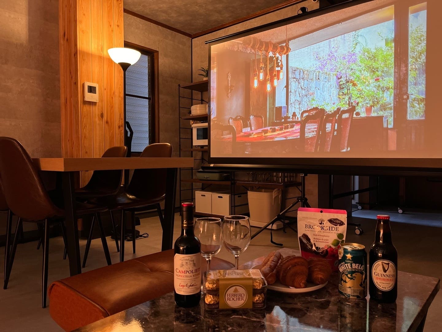 🌸期間限定プライス‼🌸丸の内駅2分🚶🏻会議･ｾﾐﾅｰ･懇親/女子会🤗84㌅スクリーン📽️光回線📶多用途スペース！の写真12