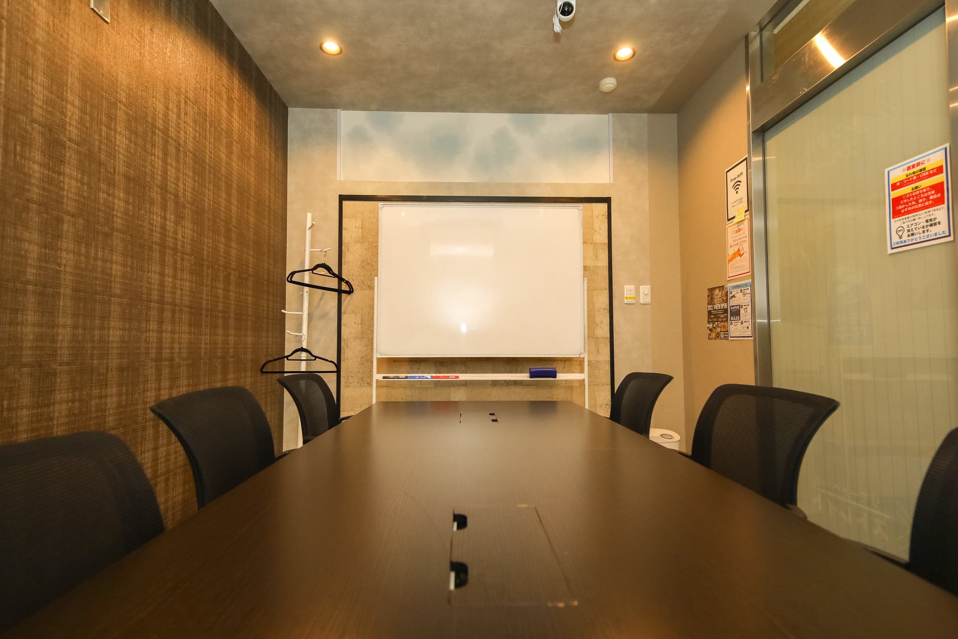 【リモートベースroom1】⚡️地域最安お手軽会議室⚡️ミーティング商談や面談に最適⚡️6人着席⚡️近鉄四日市3分⚡️隼光⚡️の写真7