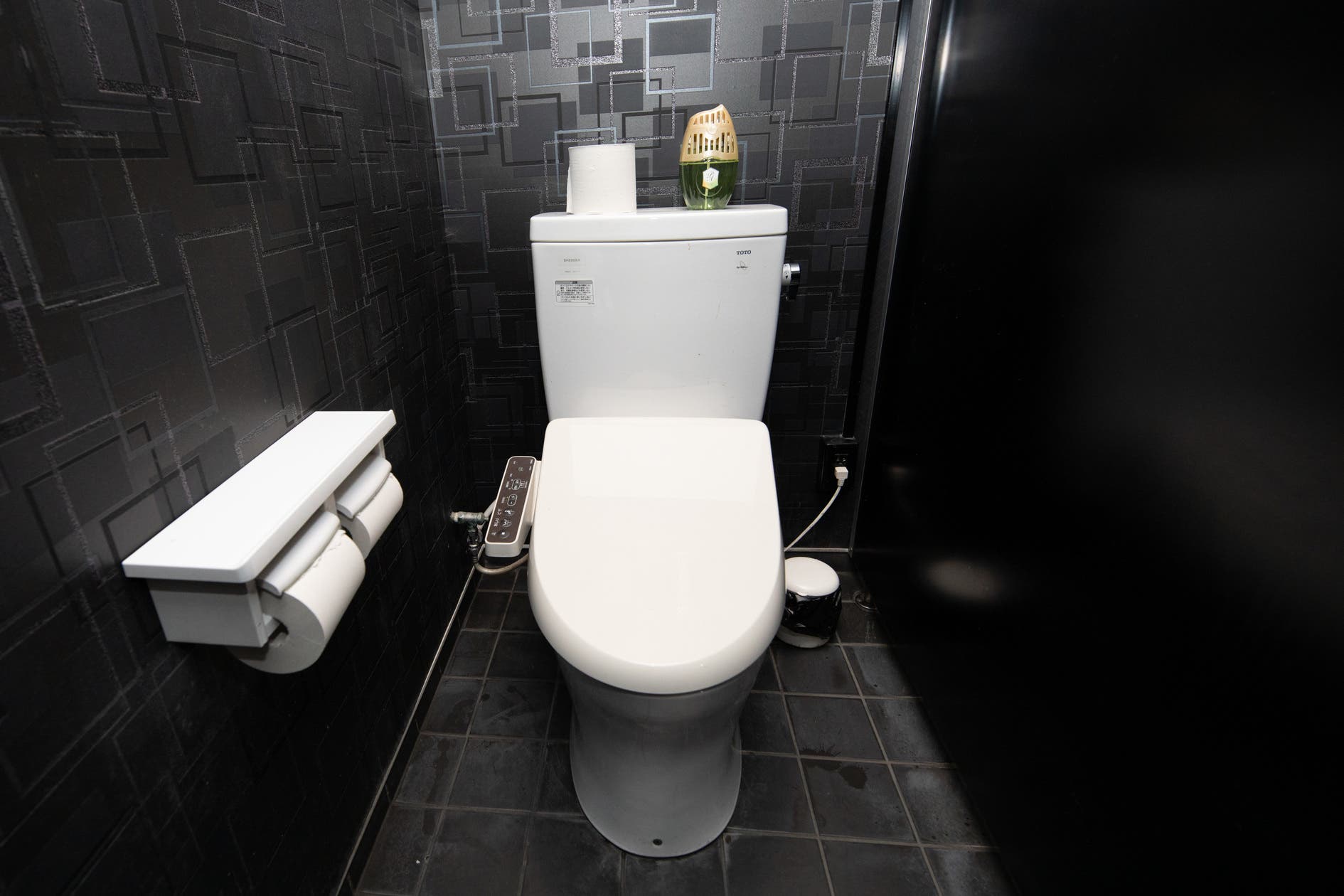 【リモートベースroom1】⚡️地域最安お手軽会議室⚡️ミーティング商談や面談に最適⚡️6人着席⚡️近鉄四日市3分⚡️隼光⚡️の写真12