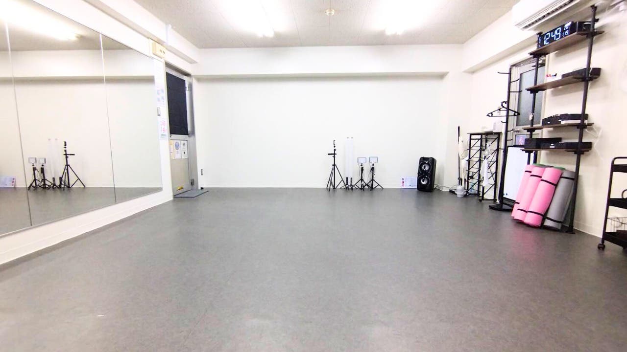 【三ノ宮駅2分】🎉New Open🎉長時間割最大22％OFF🉐✨5ｍの大型鏡🪞24ｈダンス/ヨガ💃🤸‍♀️の写真6