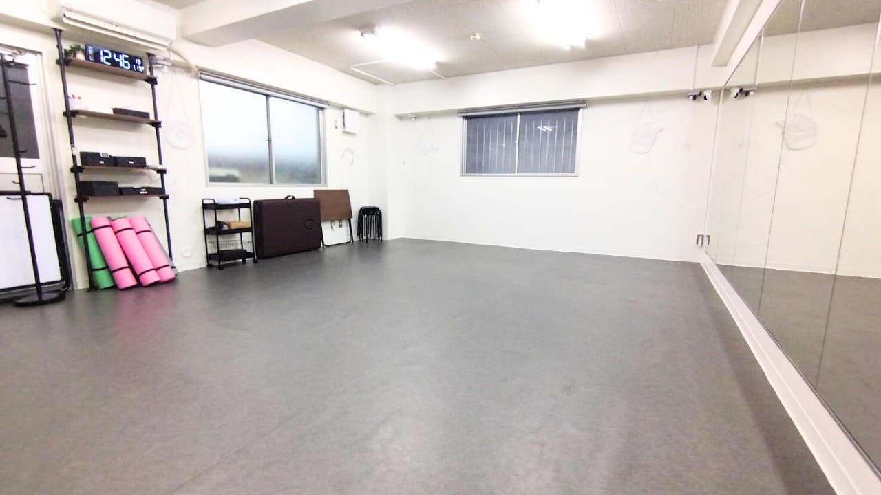 【三ノ宮駅2分】🎉New Open🎉長時間割最大22％OFF🉐✨5ｍの大型鏡🪞24ｈダンス/ヨガ💃🤸‍♀️の写真4