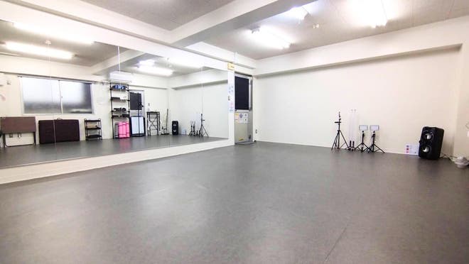 【三ノ宮駅2分】🎉New Open🎉長時間割最大22%OFF🉐✨5mの大型鏡🪞24hダンス/ヨガ💃🤸♀️の写真3