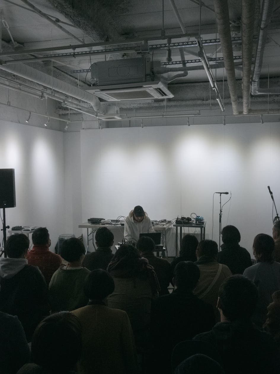 福岡市天神から2駅3分の好立地　市内屈指のサイズの大きなギャラリーの写真4