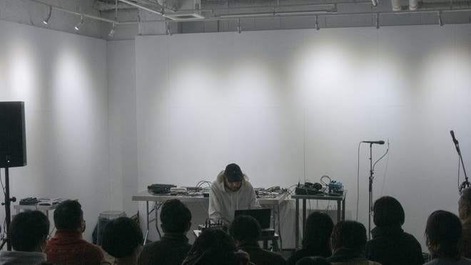 福岡市天神から2駅3分の好立地 市内屈指のサイズの大きなギャラリーの写真4