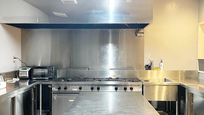 福岡県古賀駅から徒歩8分のシェアキッチンの写真3